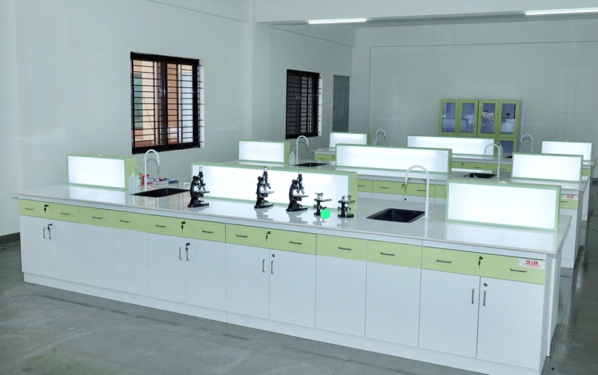 Biology Laboratory - Poornaprajna PU College, Spet