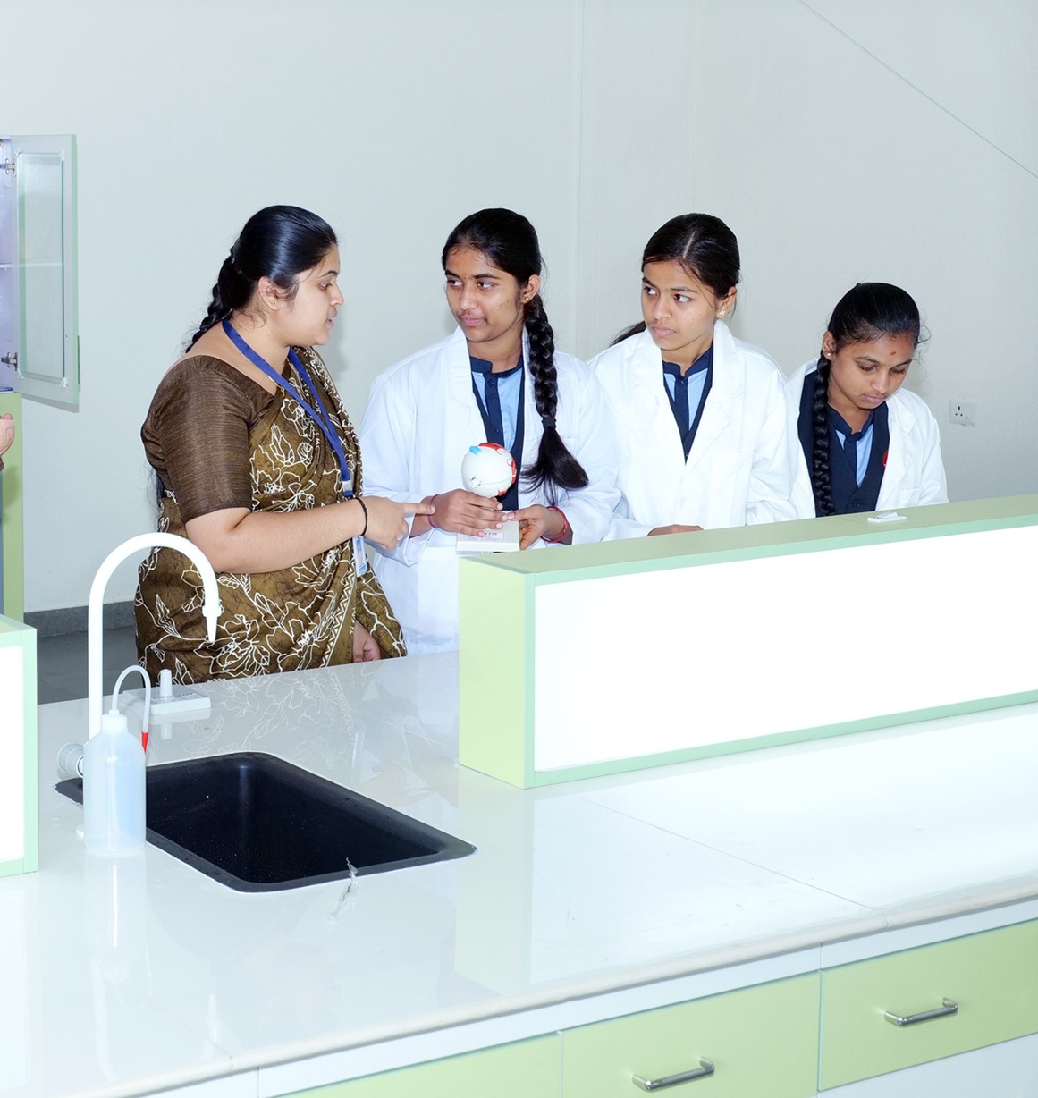Biology Laboratory - Poornaprajna PU College, Spet